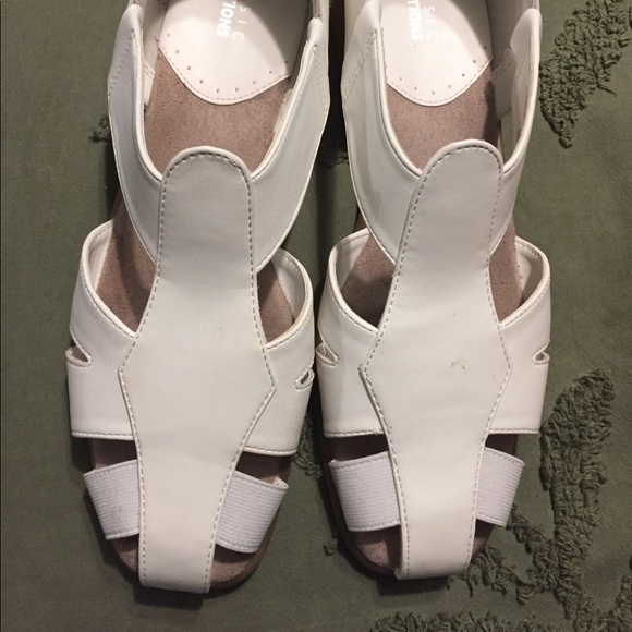 Basic Editions | Shoes | Basic Editions Shoes | Poshmark